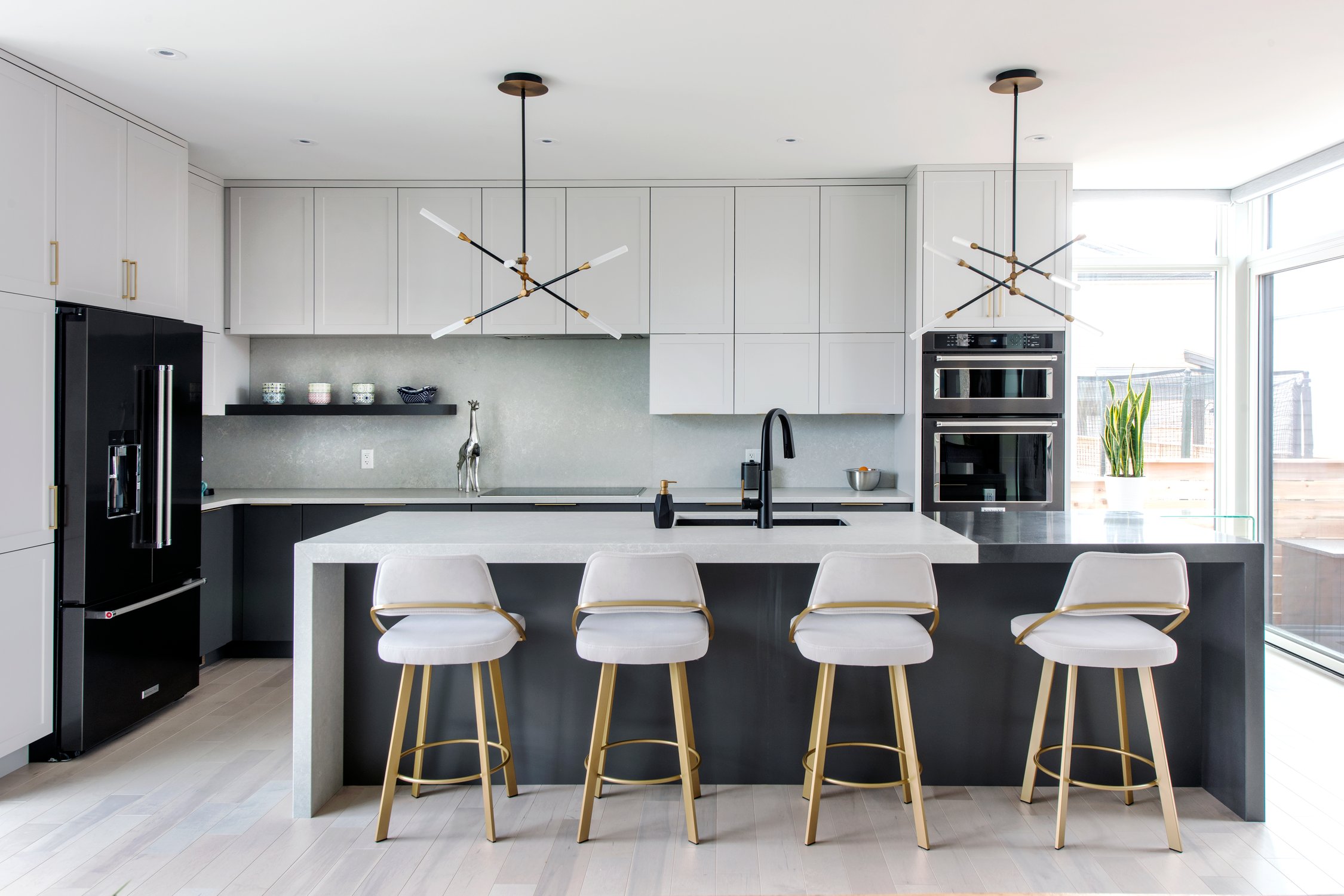 Thermofoil Kitchen Cabinets: A Review