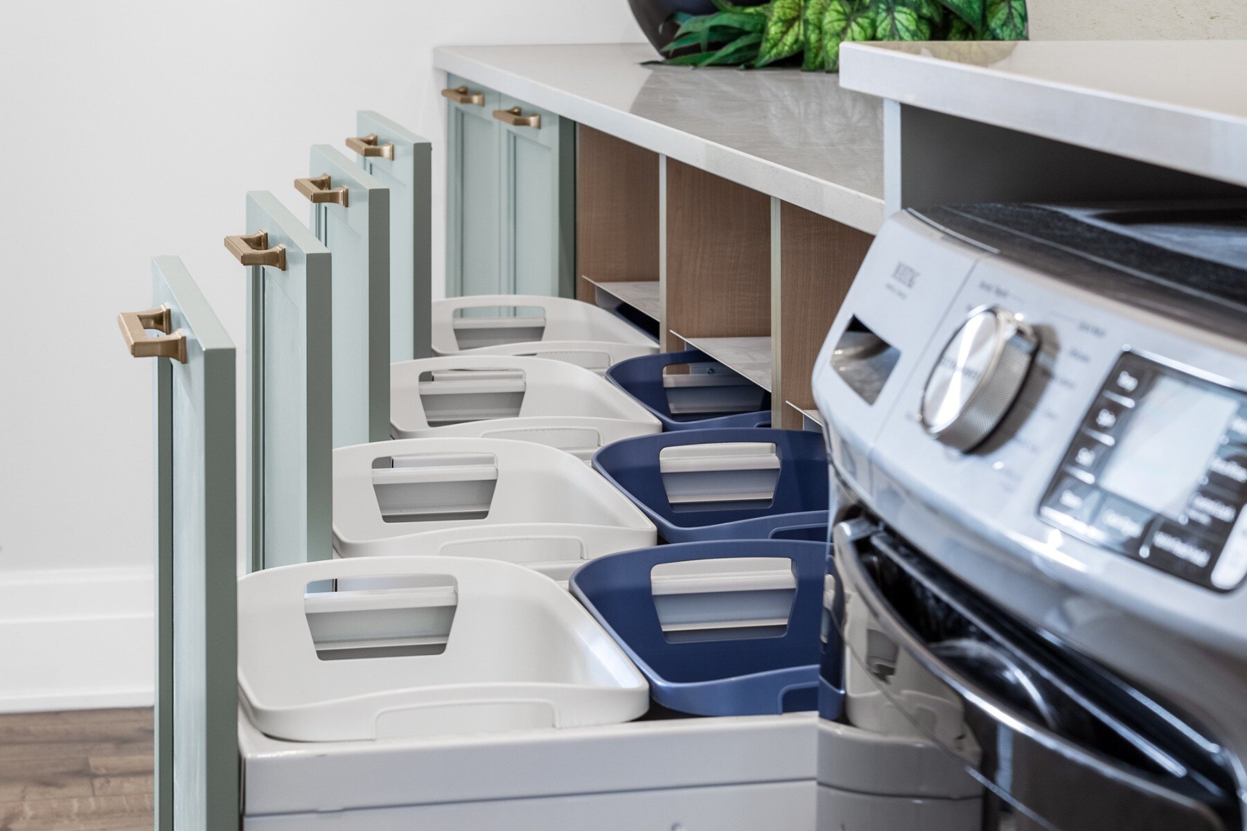 Laundry Room Cabinets | Ottawa Custom Storage